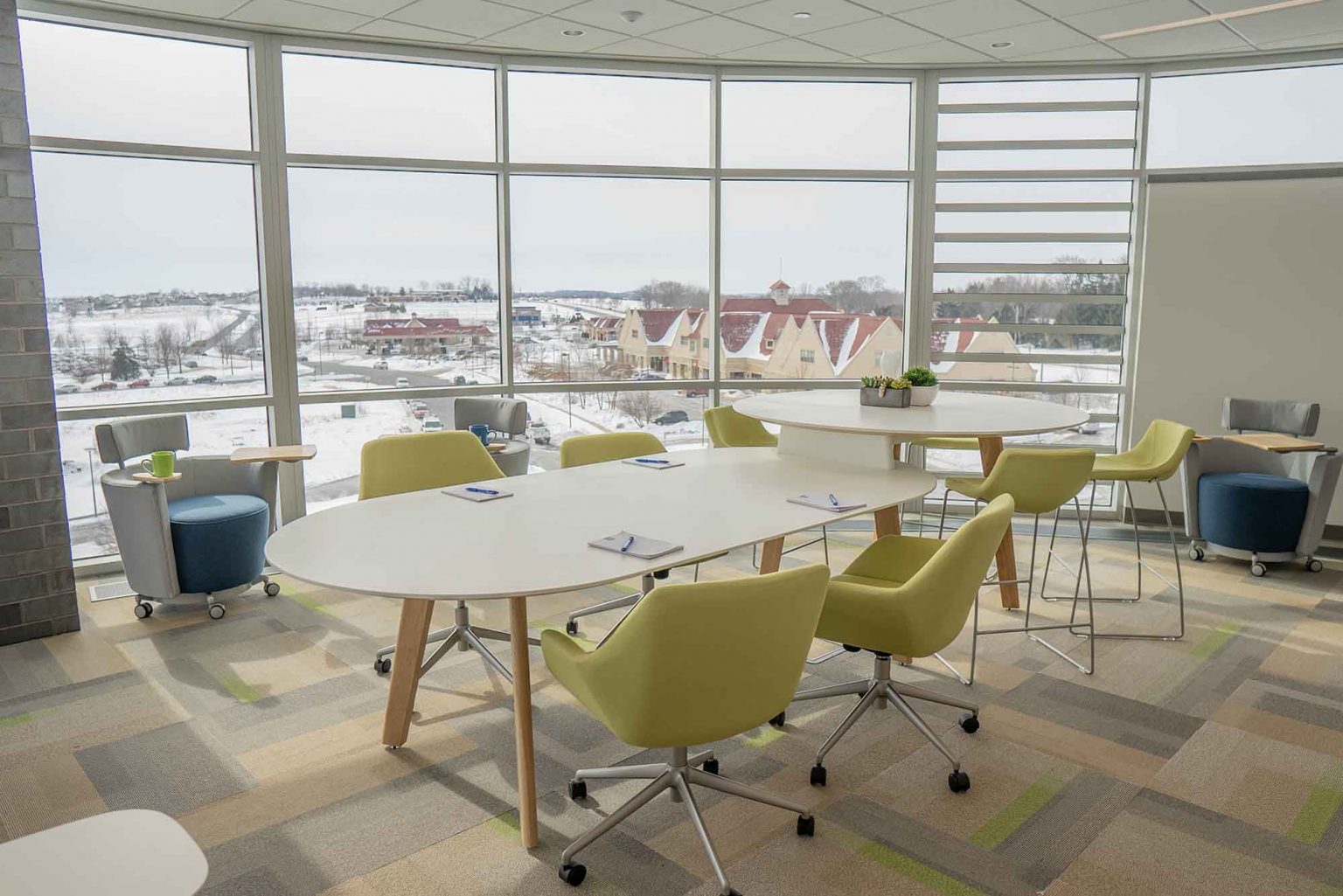 Melina Executive - Encore Seating