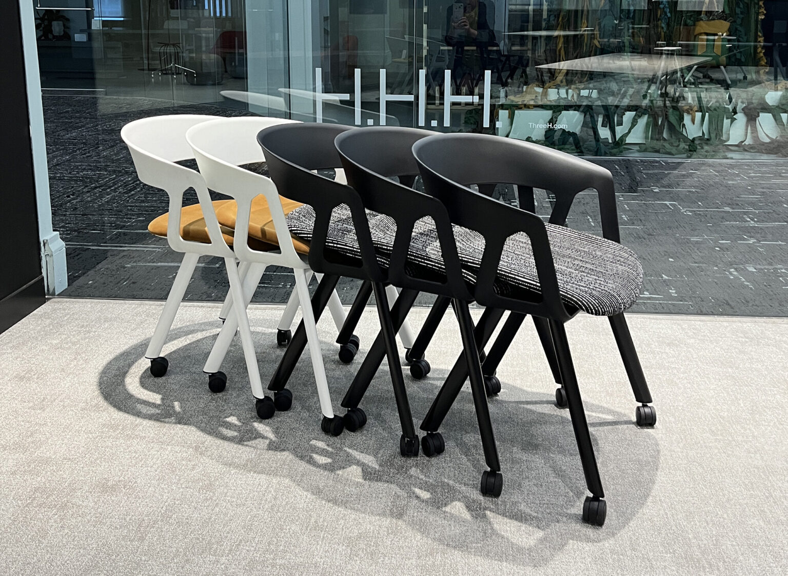 Chicago Showroom - Encore Seating