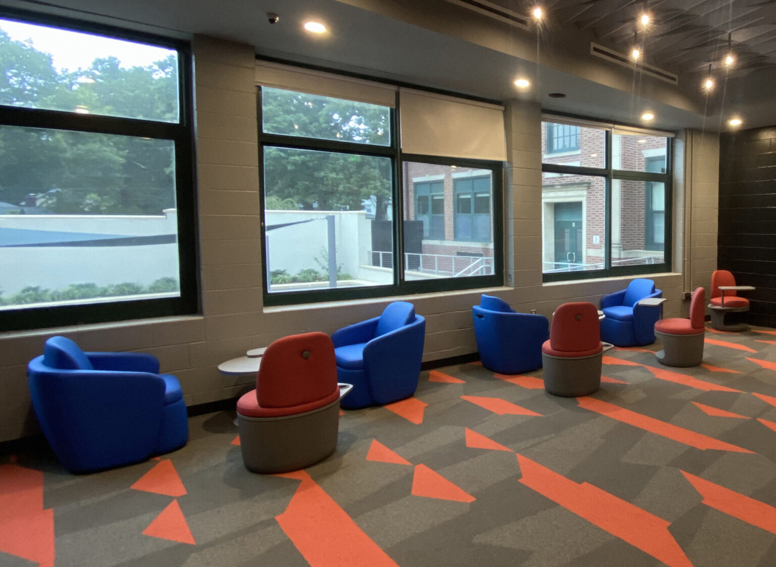 GoGo Lounge - Encore Seating